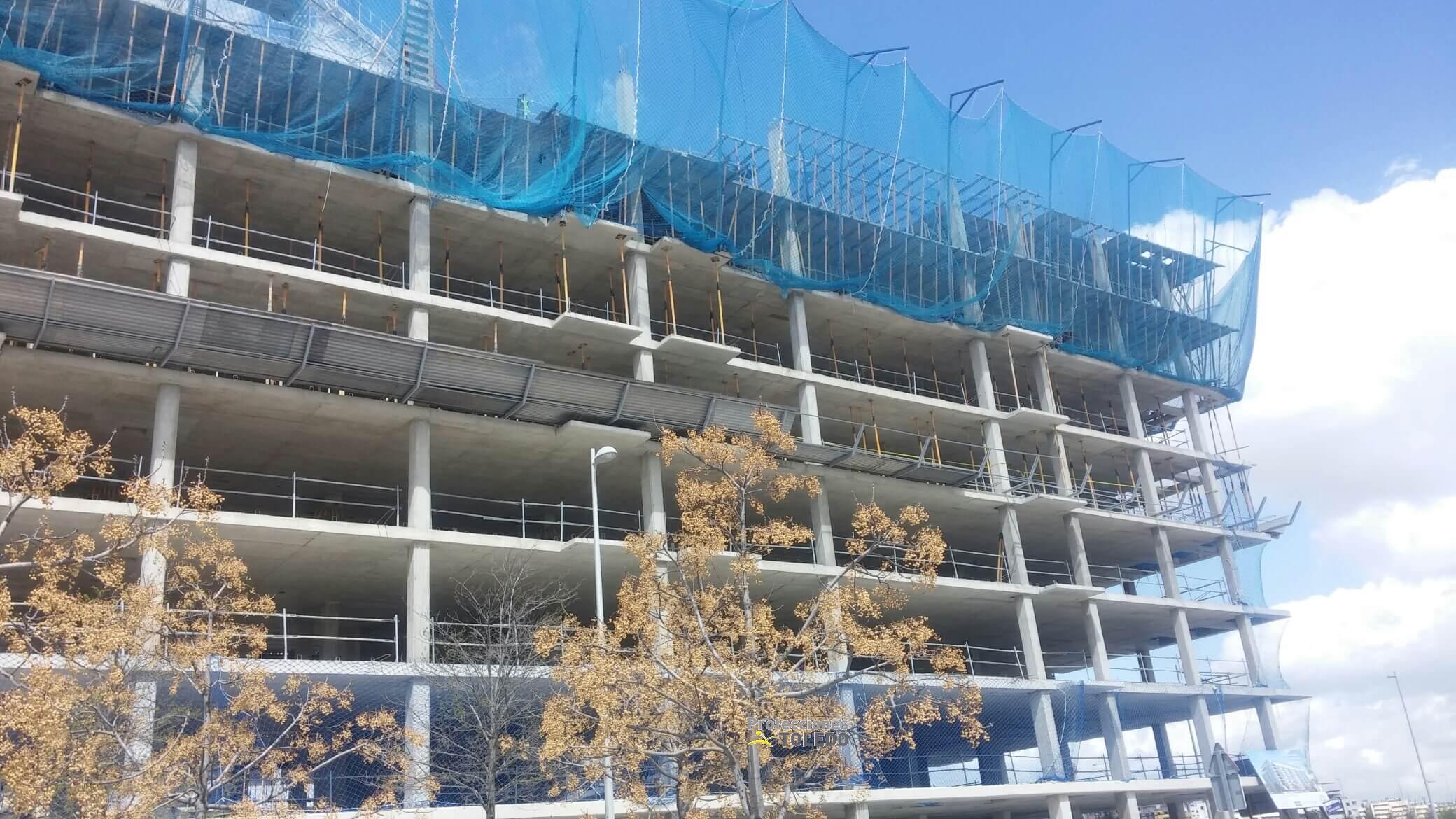 Guardacuerpo para Clavar en Tierra - Protecciones Toledo